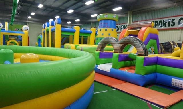 Inflatable World (Wantirna South) - Play Centres