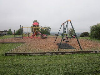 James Alexander Reserve Playground, Warburton Court, Endeavour Hills ...