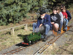 Eddington - Loddon Miniature Steam Train Rides - Northern Country ...